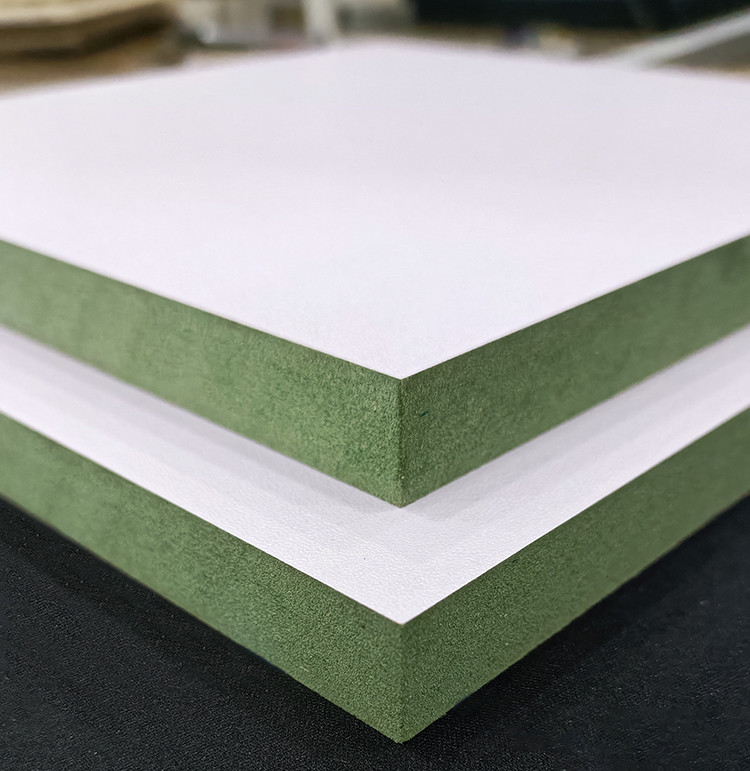 1.5mm-25mm HDHMR Board imperméable à l'eau MDF vert E0 feuilles MDF ...